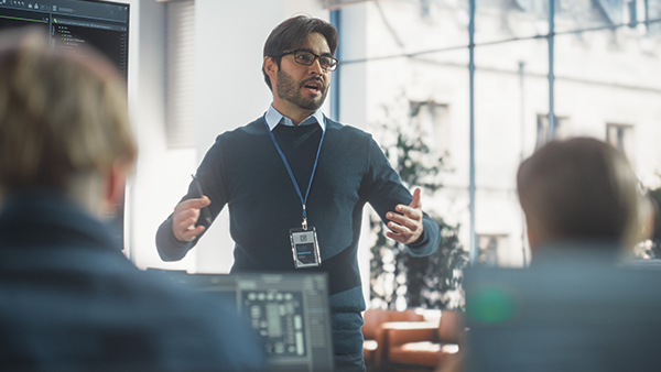 Découvrez les VAE du domaine de l'informatique- Enthéor.com